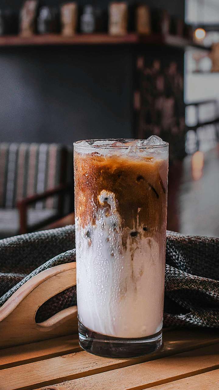 5 Easy Steps To Make Cafe-Style Cold Coffee At Home In 10 Minutes