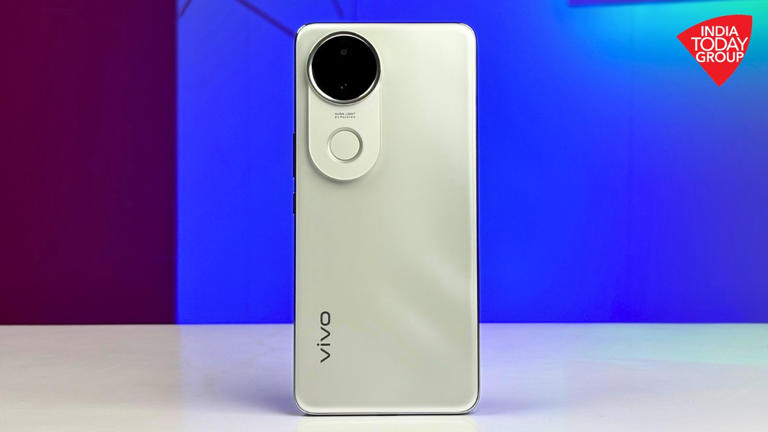 Vivo V50e review in 5 points: Simple, stylish and surprisingly capable