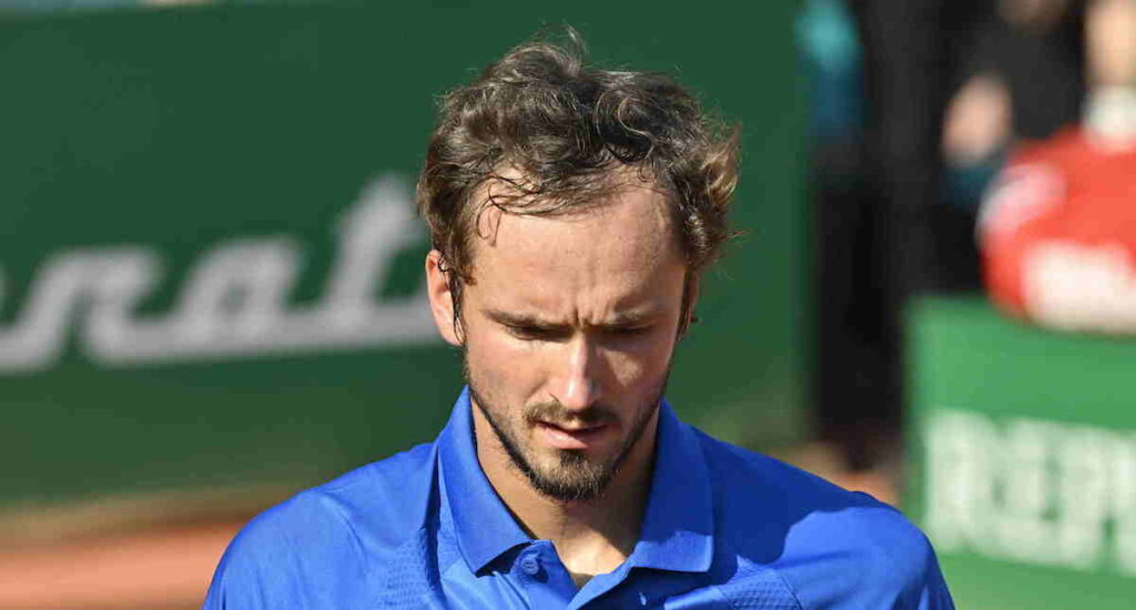 Daniil Medvedev, surclassé par De Minaur en huitièmes de finale : « Je ...