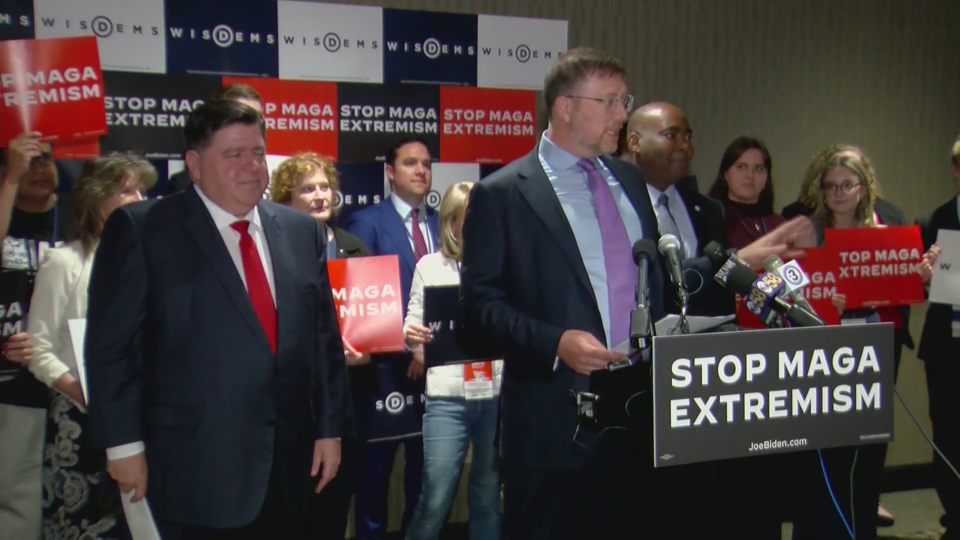 Wisconsin Democratic leader who revitalized state party in swing state ...