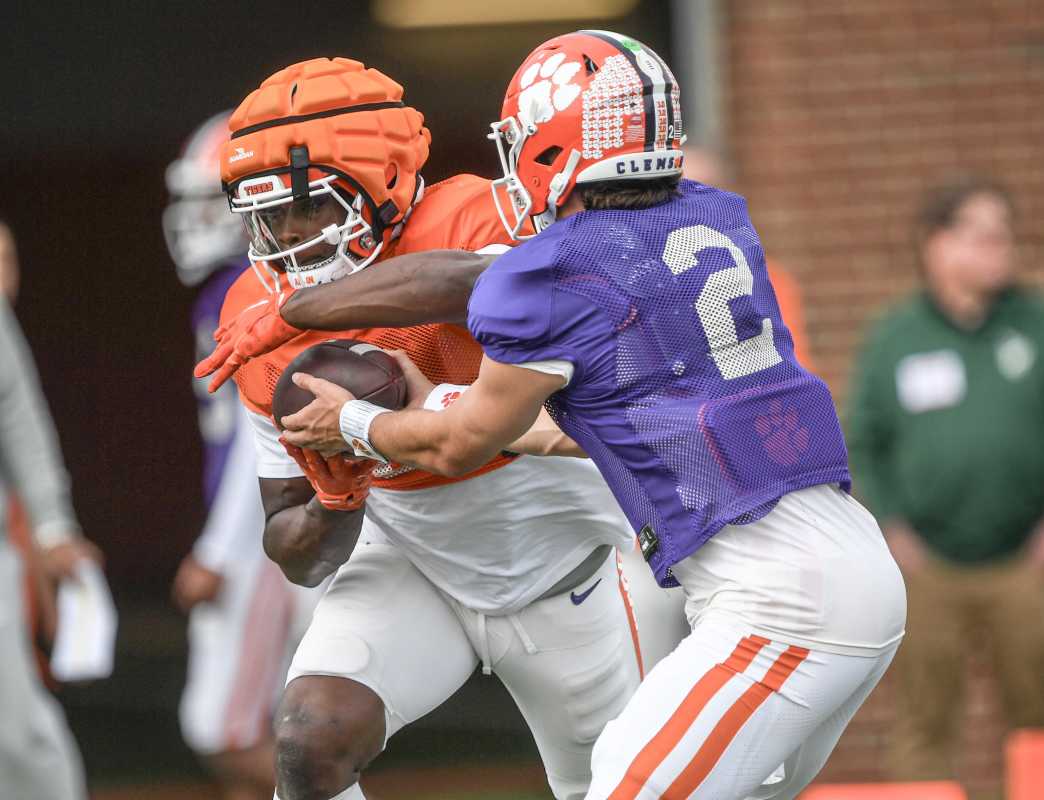 Clemson RBs Facing Uncertainty After Recent Dabo Swinney Decision