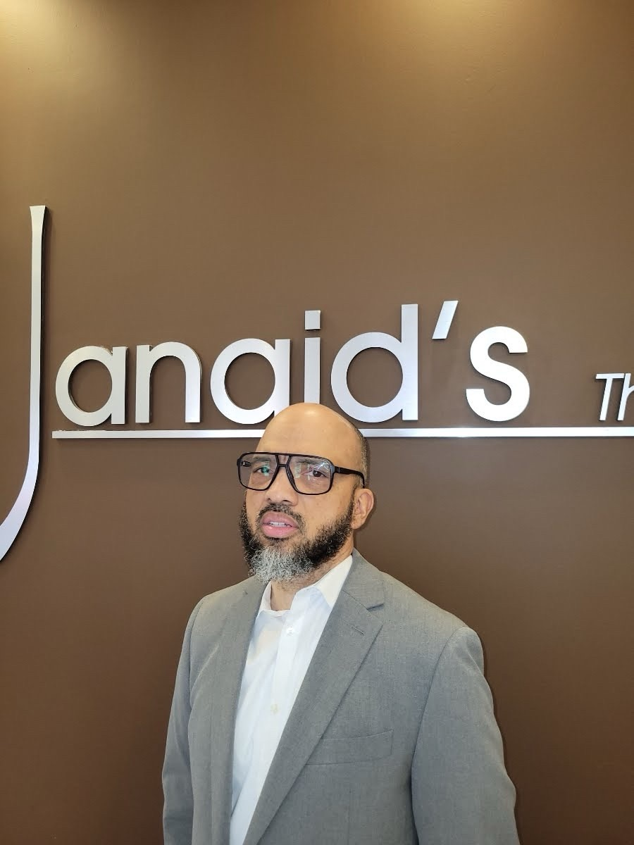 Delaware business owner drives success on Loockerman Street one ...