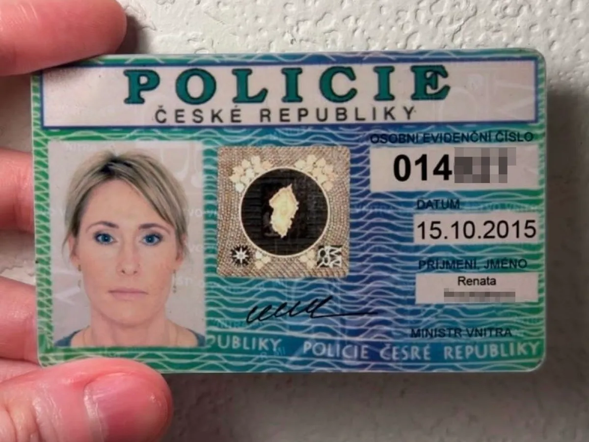 Poslední vynález podvodníků – padělají průkazy policie. Lidé už přišli ...