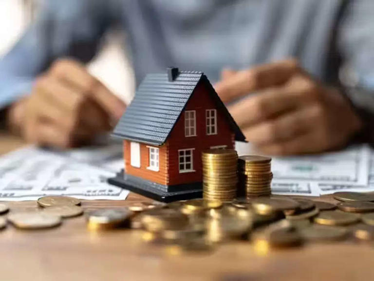 Fixed Vs Floating: Fixed rate home loan or floating rate, which option ...