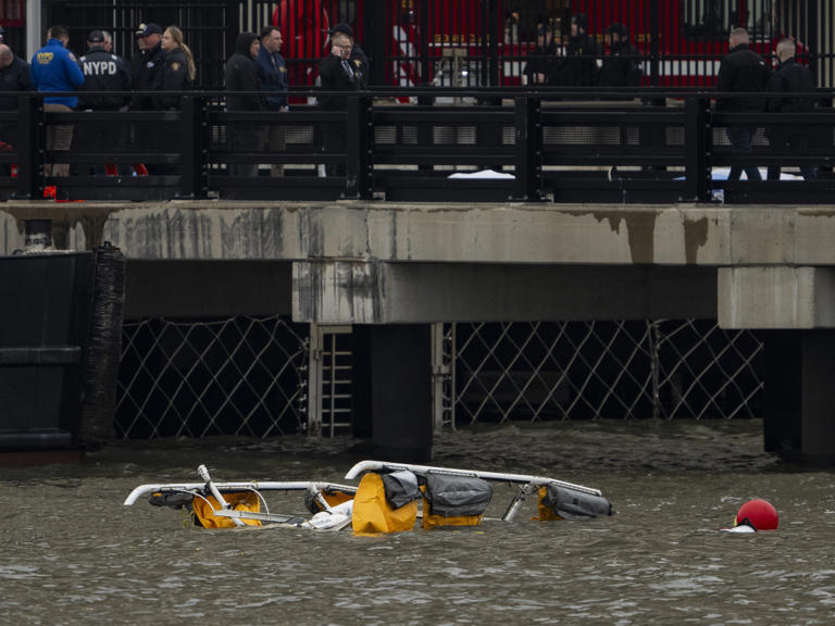 Crashed Hudson River helicopter had no flight recorders and went down ...
