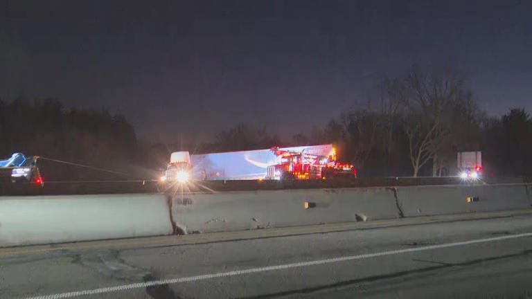 WB I-96 south of Lansing reopens following crash