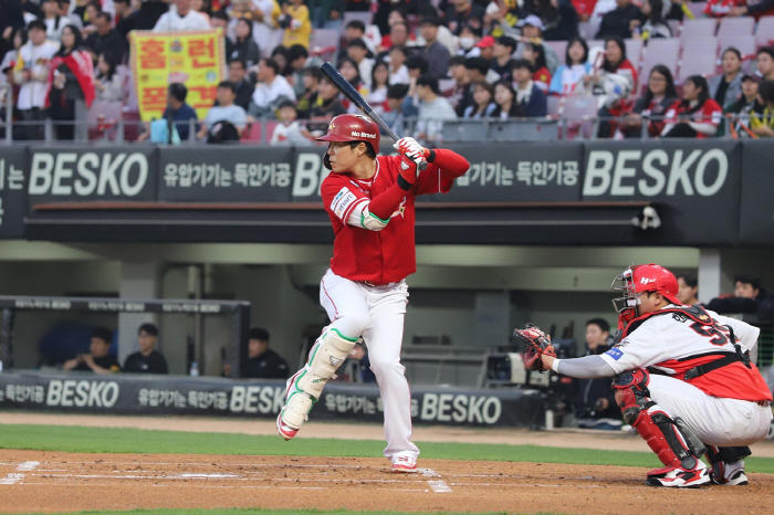 대체 얼마만의 타선 폭발이냐! 양현종 무너뜨린 SSG 2위 탈환[광주 리뷰]