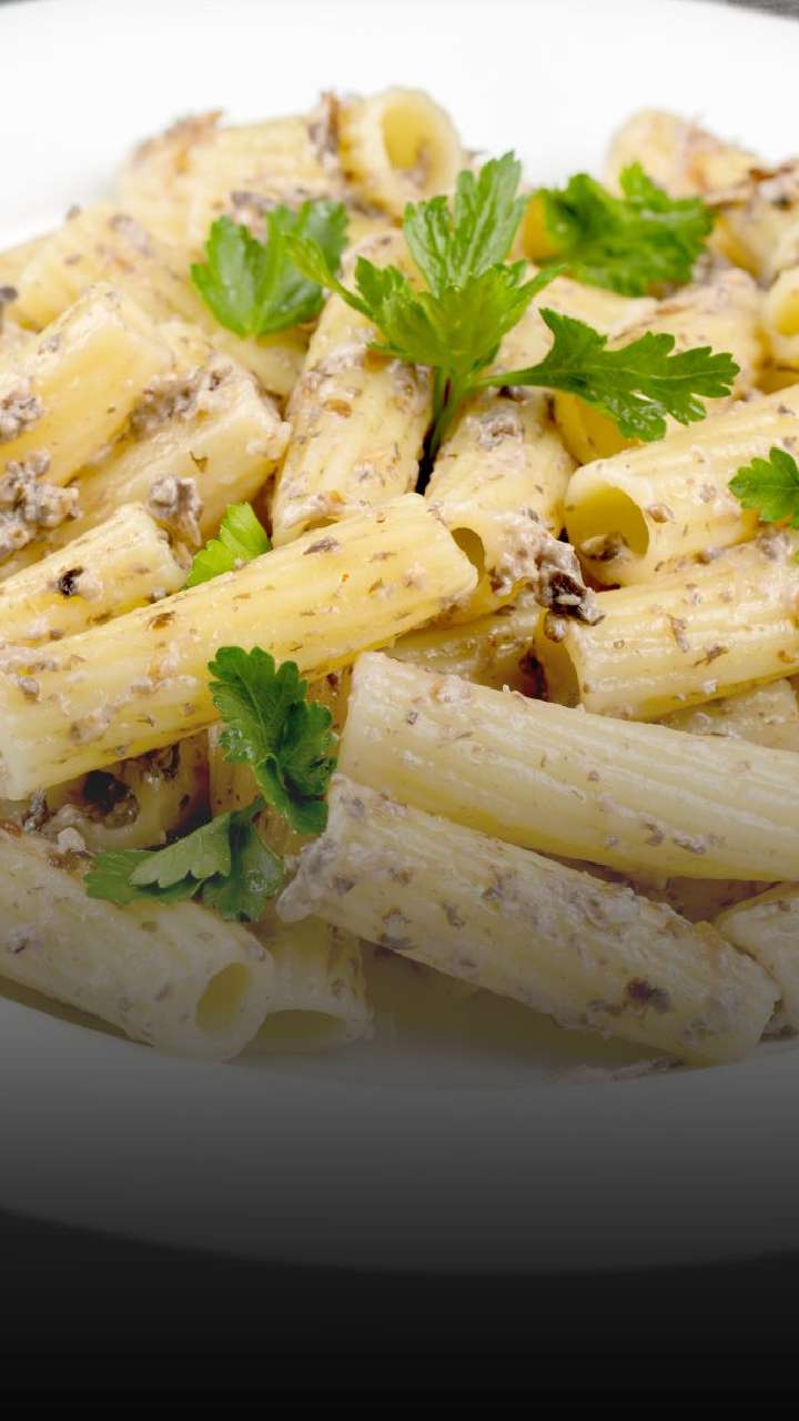 Easy Recipe To Make White Sauce Pasta Without Cheese And Maida