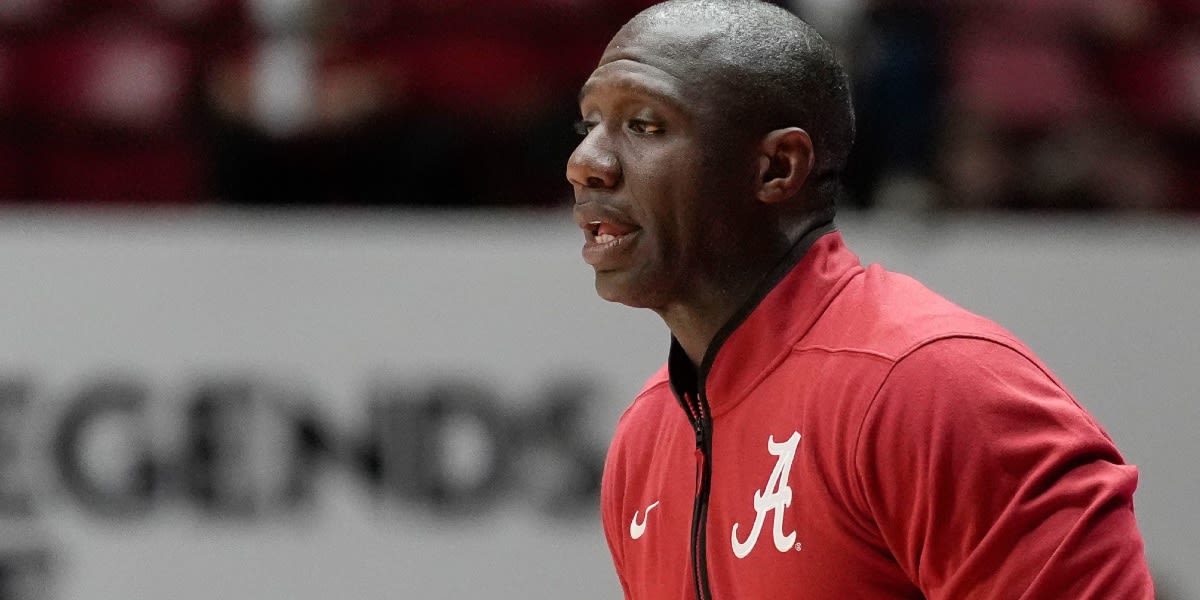 Report: Alabama assistant Preston Murphy turns down offer to join ...