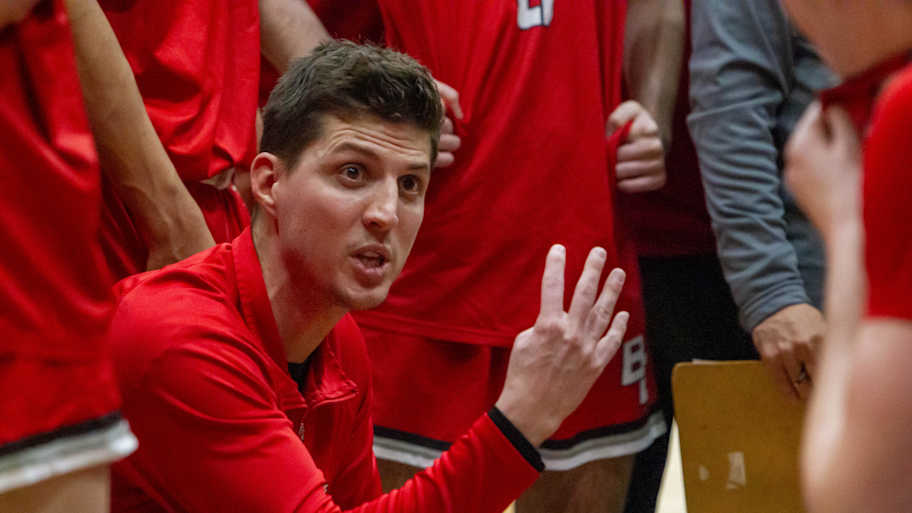 Perry (Arizona) names Justin Collard head boys basketball coach