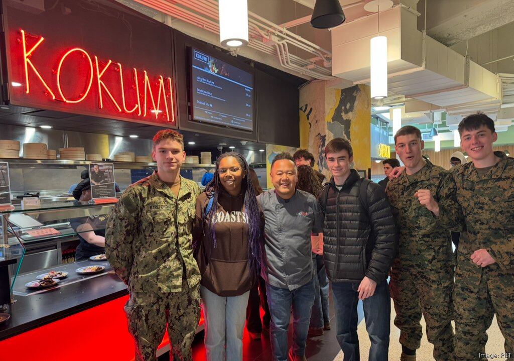 Celebrity chef Jet Tila visits Pitt to promote renovated dining facility