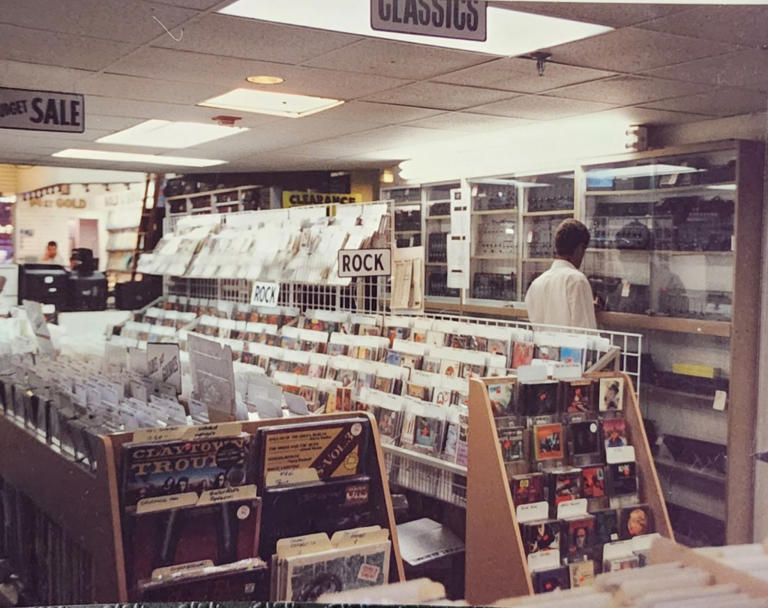 Iconic NYC record store where Biggie Smalls, MC Hammer got their start ...