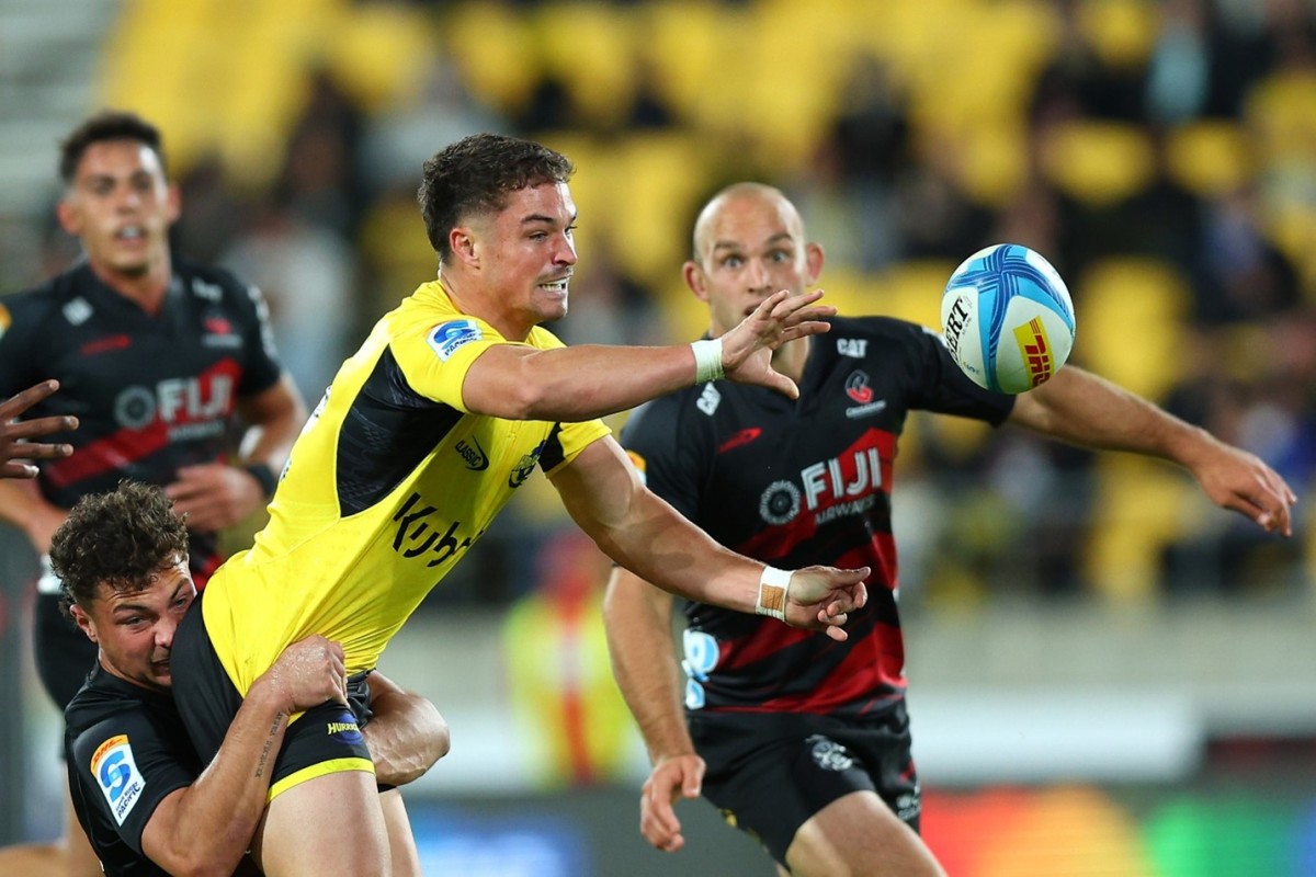 Crusaders Secure 31-24 Rugby Victory in a Tense Battle Against Hurricanes