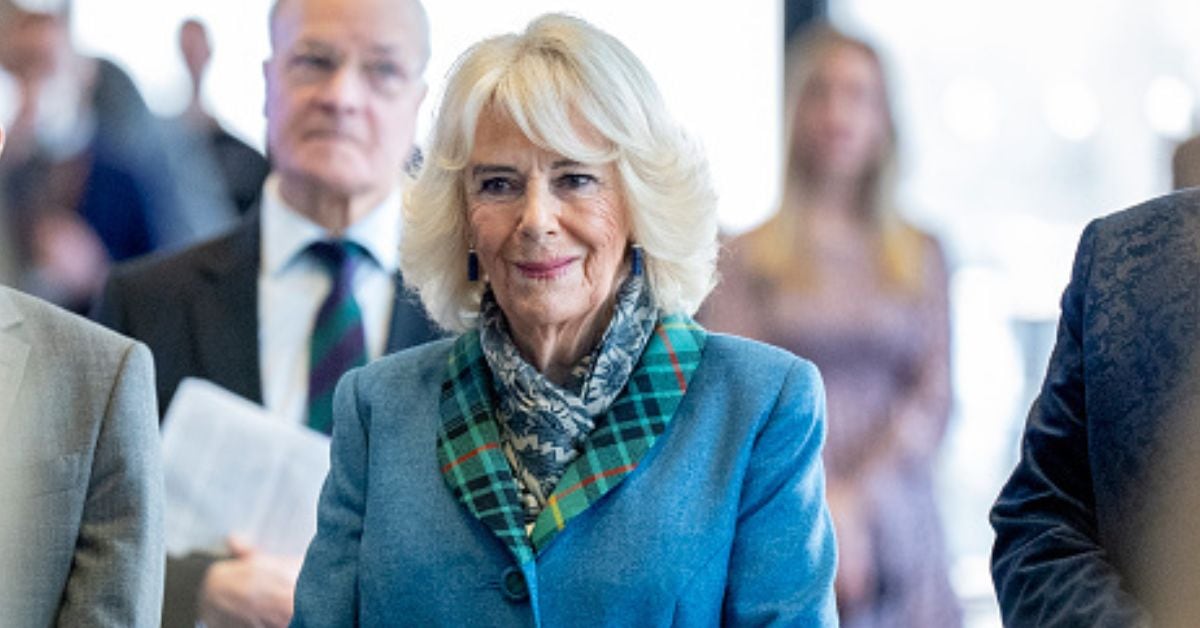 Camila Parker impacta a todos al reaparecer con su icónico vestido de ...