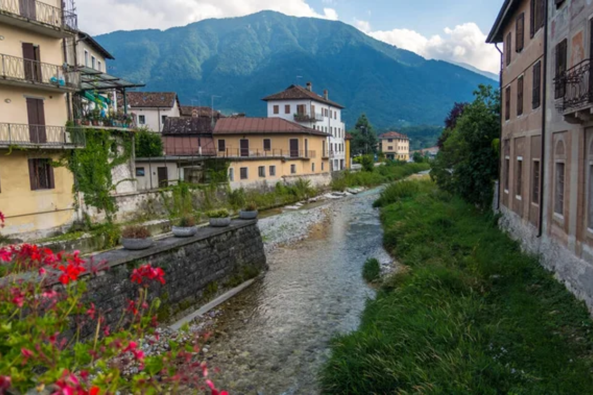 20 Montana Towns for People Who Romanticize Solitude