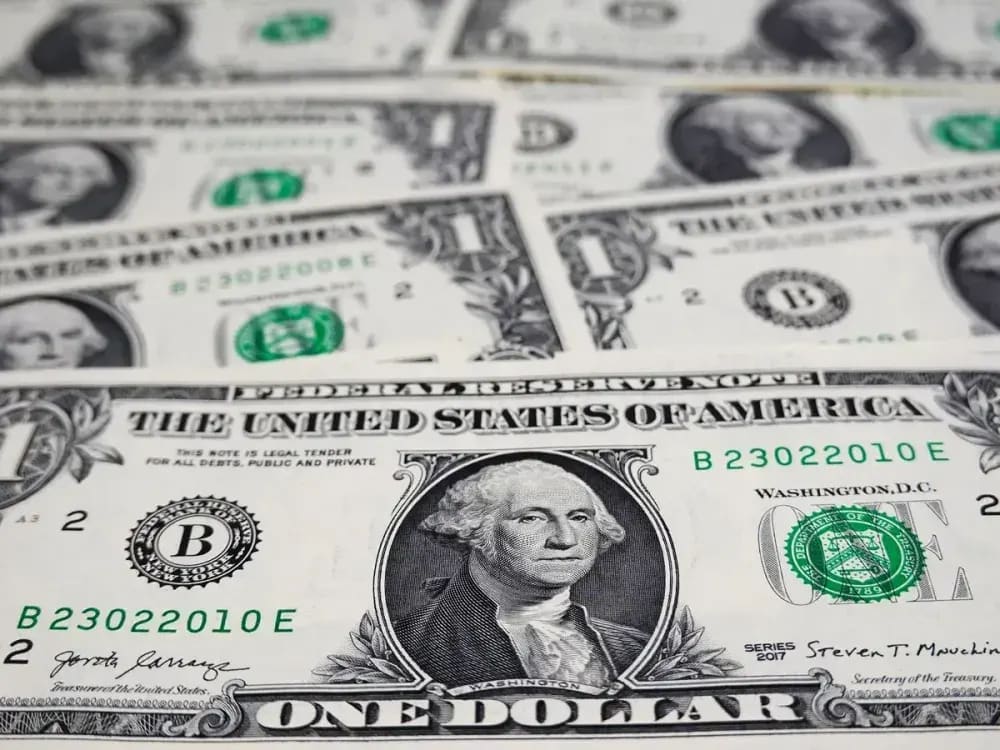 Dollar Index Plunges To 3-Year Low As Trump Tariffs-Led Trade Wars ...
