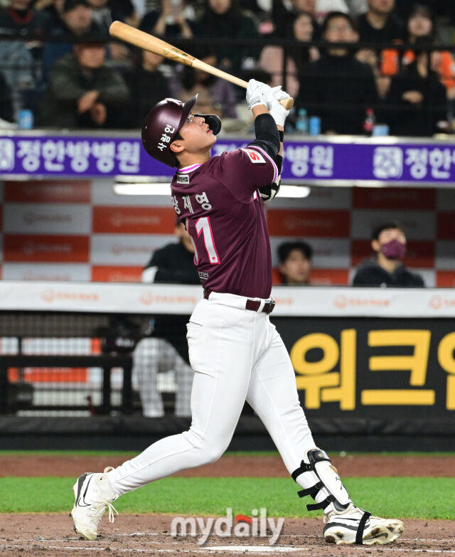 타율 꼴찌 한화 잊어주세요 회장님 오신 날 17안타 12점 미쳤다플로리얼and문현빈 몬스터월 넘기고 류현진 첫 승 탈꼴찌 Md대전