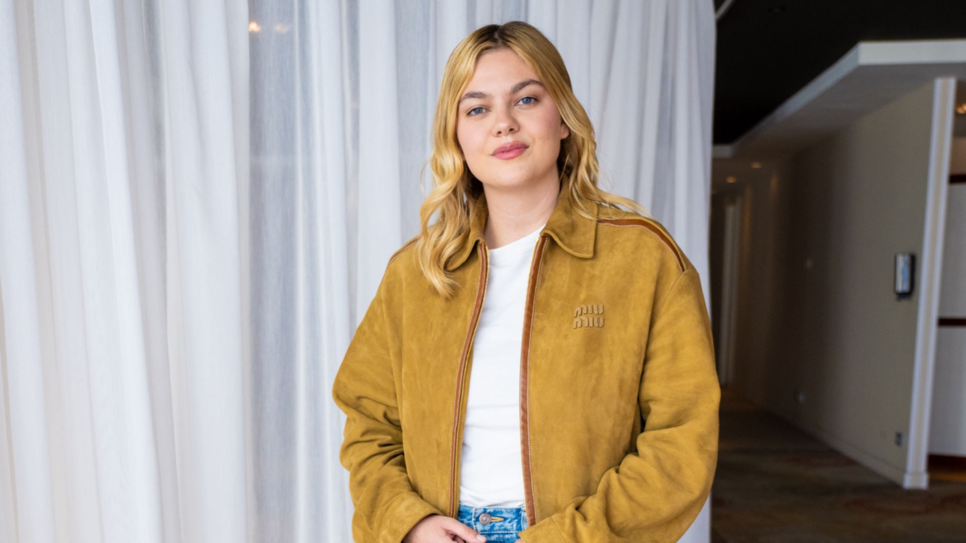 "J’ai dit oui" : Louane dévoile le nouveau projet qu'elle a accepté ...