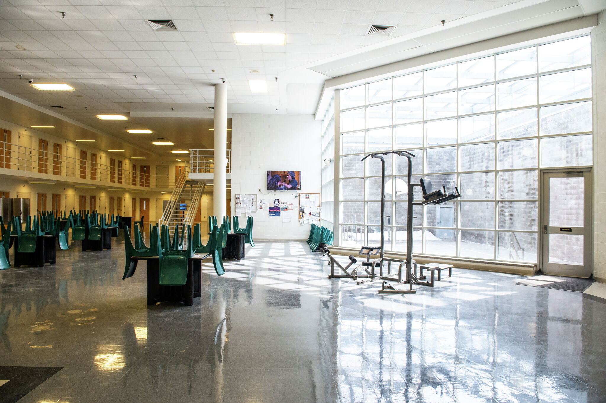 Federal judge temporarily blocks deportation of Venezuelans held in ...