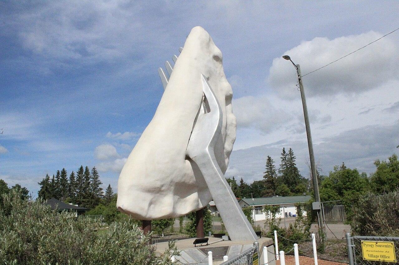 10 Quirky Roadside Attractions in the Canadian Prairies