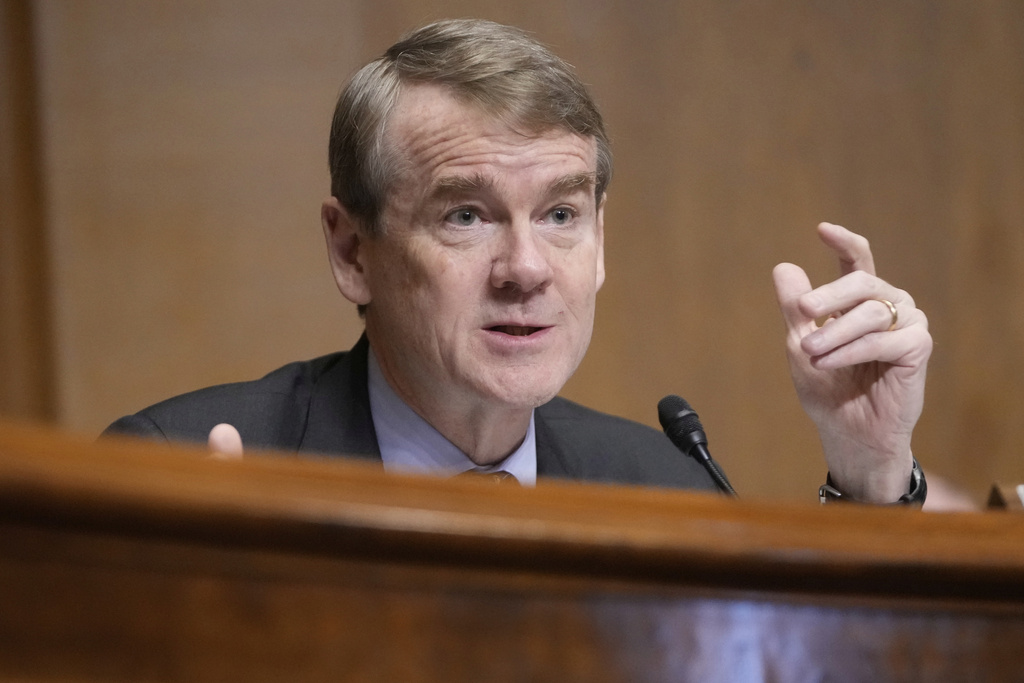 US Sen. Bennet says he's running for Colorado governor partly to oppose ...