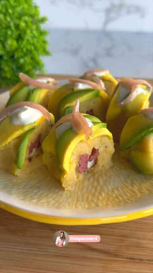 Delicioso rollo de mangú con plátano, ¡un sabor único de la República ...