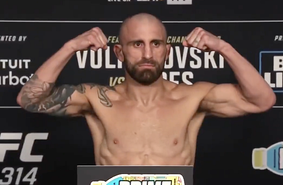 UFC 314 Weigh-in Results: Title Fight Set; 1 Fighter Heavy