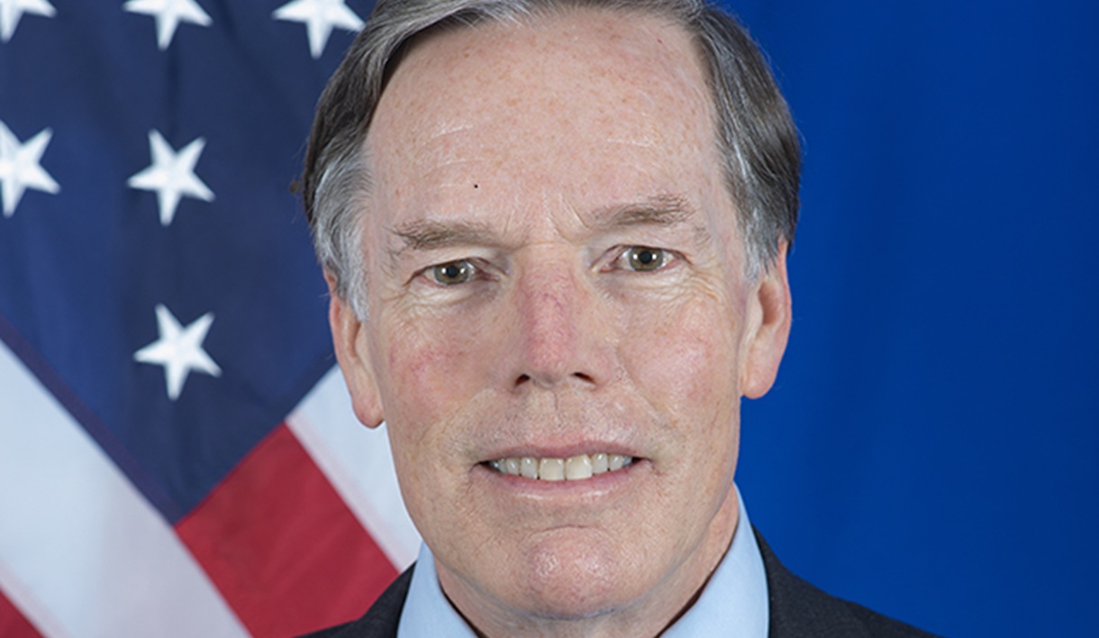 Former US ambassador to China says just 7% of US ambassadors are career ...