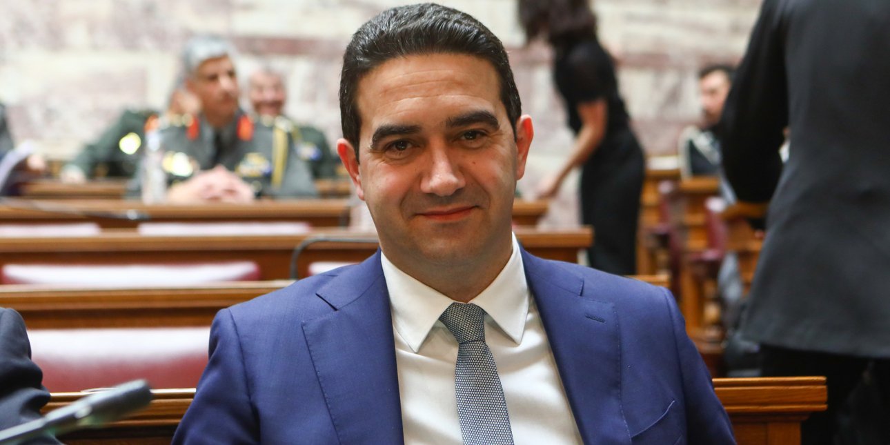 Κατρίνης: Ο μικρός μου γιος οδηγούσε χωρίς δίπλωμα - αισθάνομαι ...