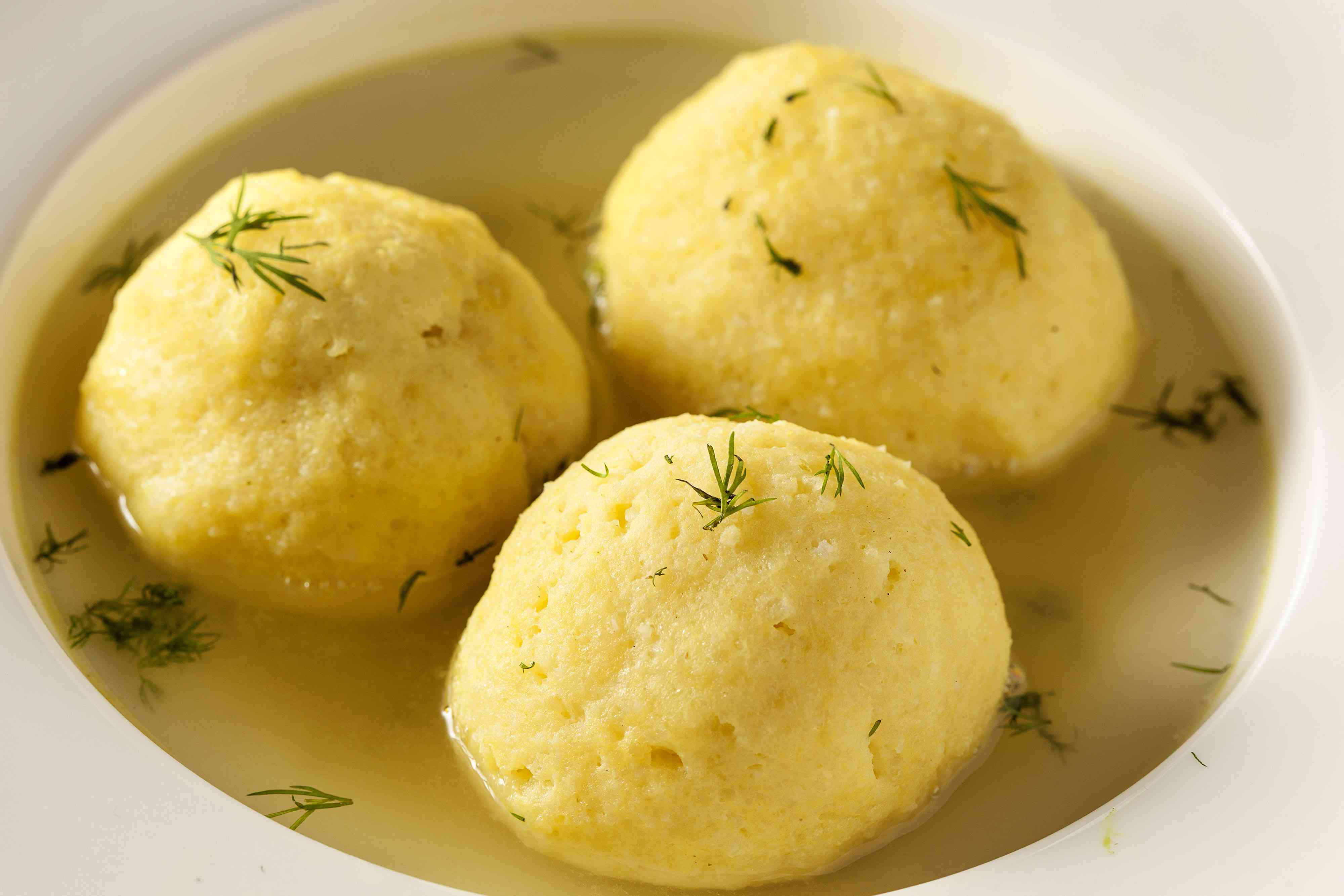 How to Make the Fluffiest Matzo Balls, According to Jewish Chefs