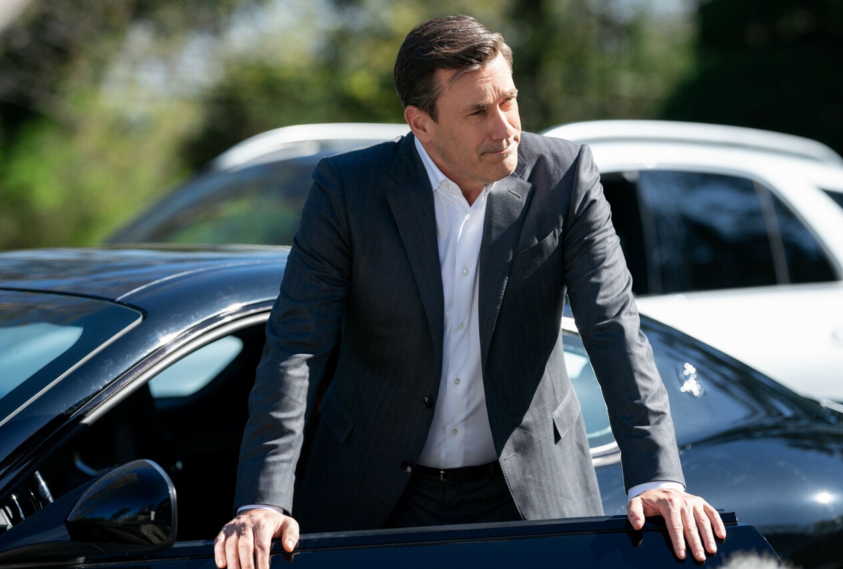 "Your Friends & Neighbors" lets Jon Hamm sell you the life you can’t afford