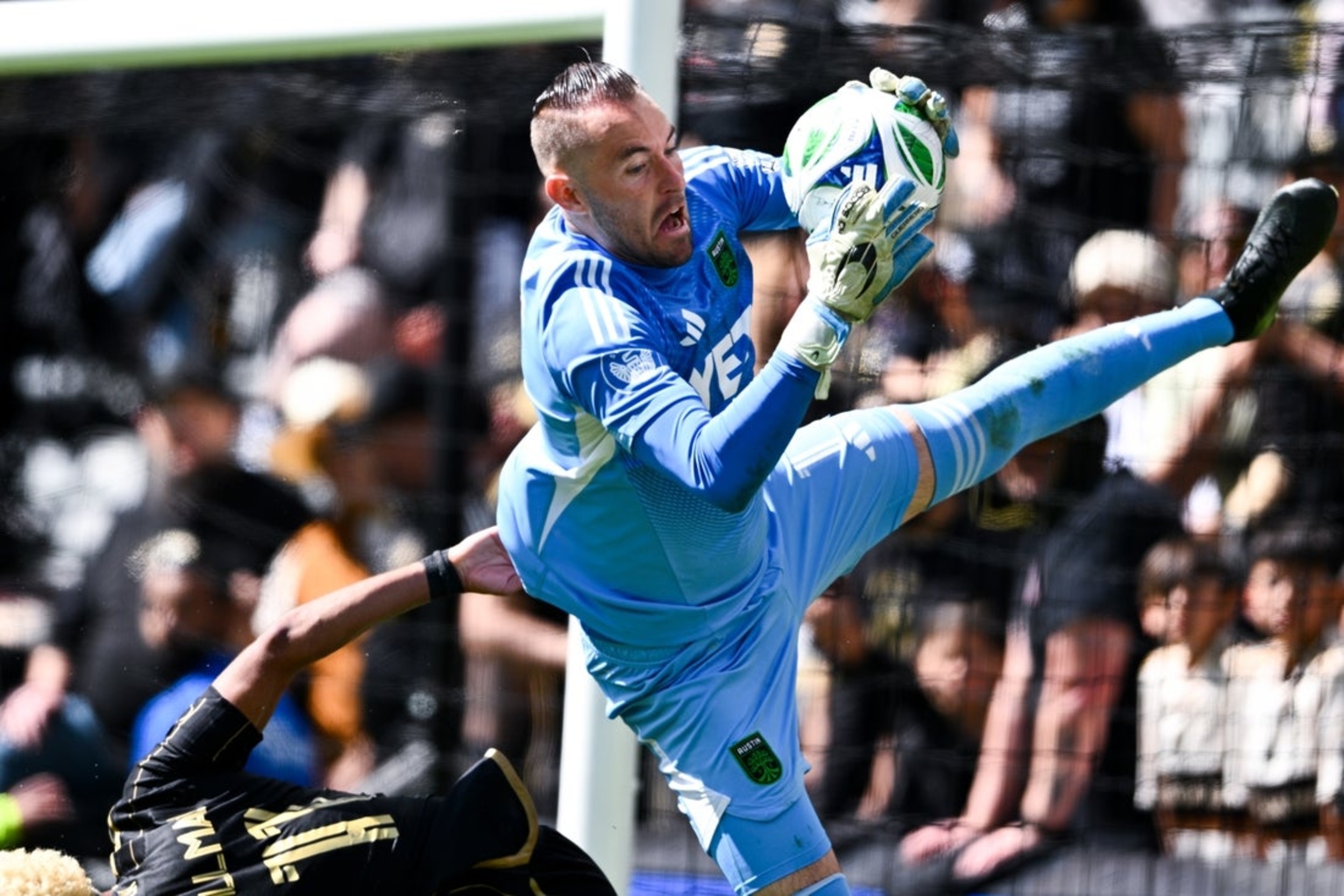 West-leading Whitecaps face Austin's staunch defense