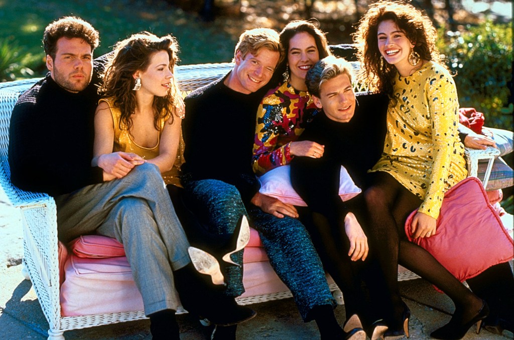 Julia Roberts’ fictional home in ‘Mystic Pizza’ has listed for sale