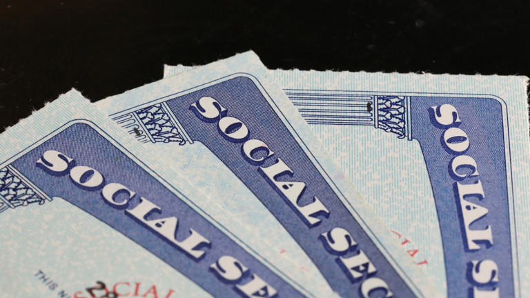 When Should I Apply for Social Security? How to Time Your Benefits