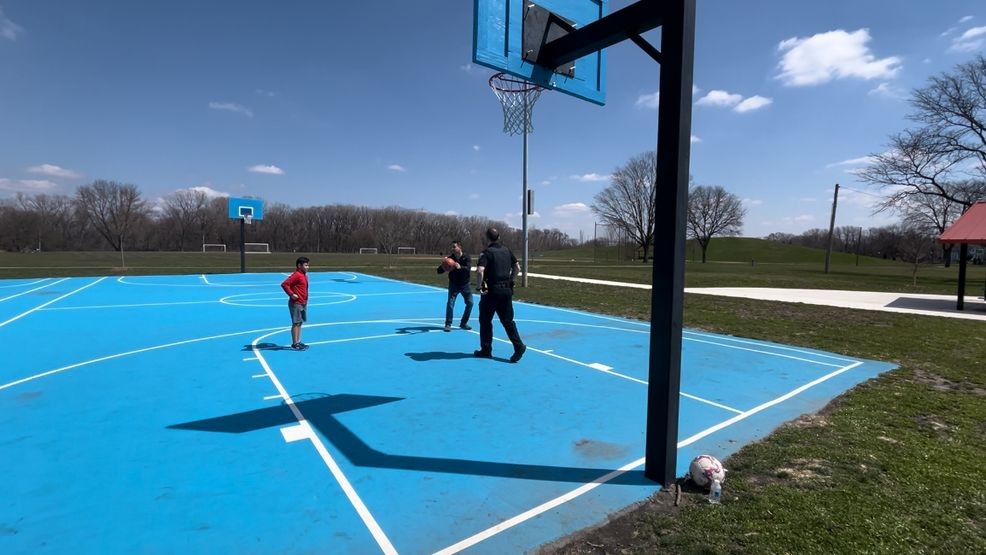 South Bend officer bridges gaps with kids through hoops and new nets in ...