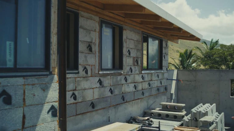 Maui company turns surfboard scraps into building blocks for homes