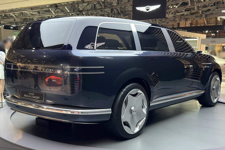 Genesis GV90 to Go the Distance—1,200km Range with Gas Assist