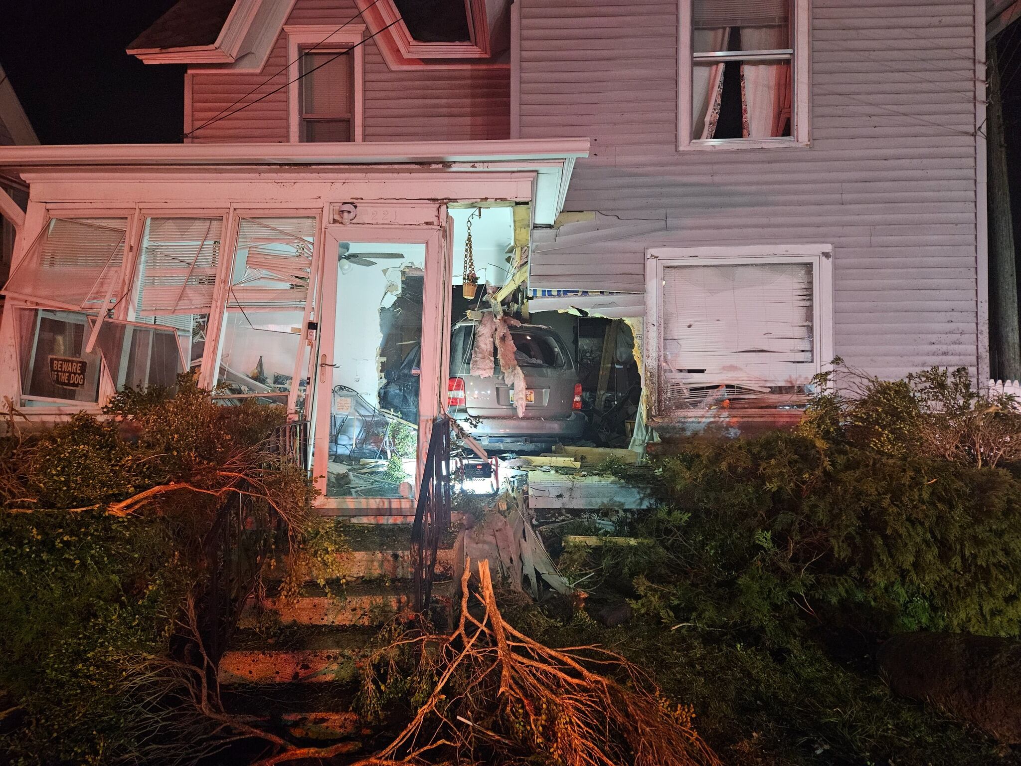 POLICE: ‘Impaired’ minivan driver crashes through Battle Creek home