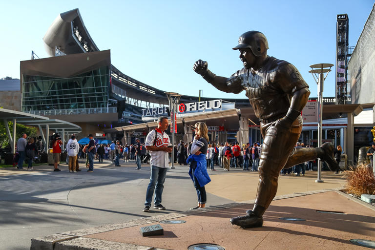 Forever In Bronze: Twins great Joe Mauer will have Target Field statue ...