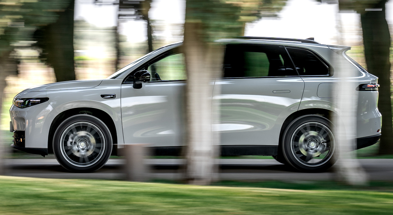 Leapmotor C10 REEV, addio all'ansia da ricarica. Con il range extender ...