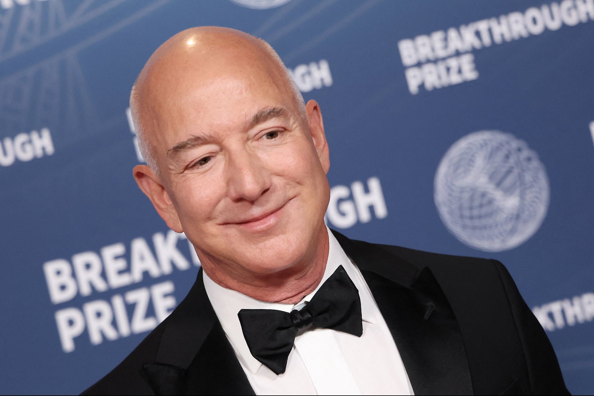 A Jeff Bezos-Backed 'Secretive' Electric Vehicle Startup Is Reportedly ...