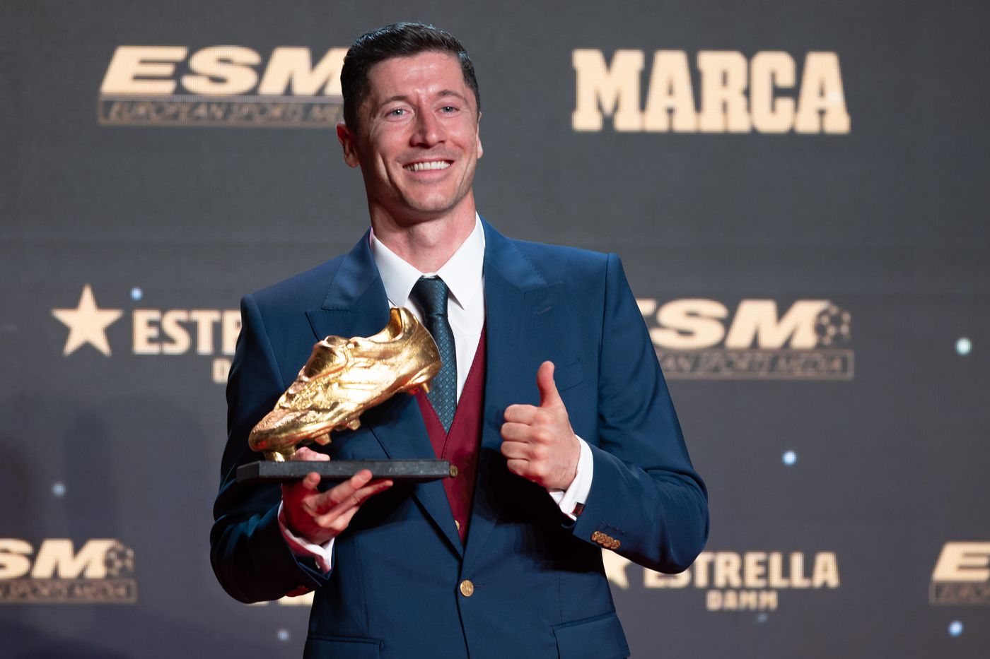 Lewandowski proving that age is just a number at Barca