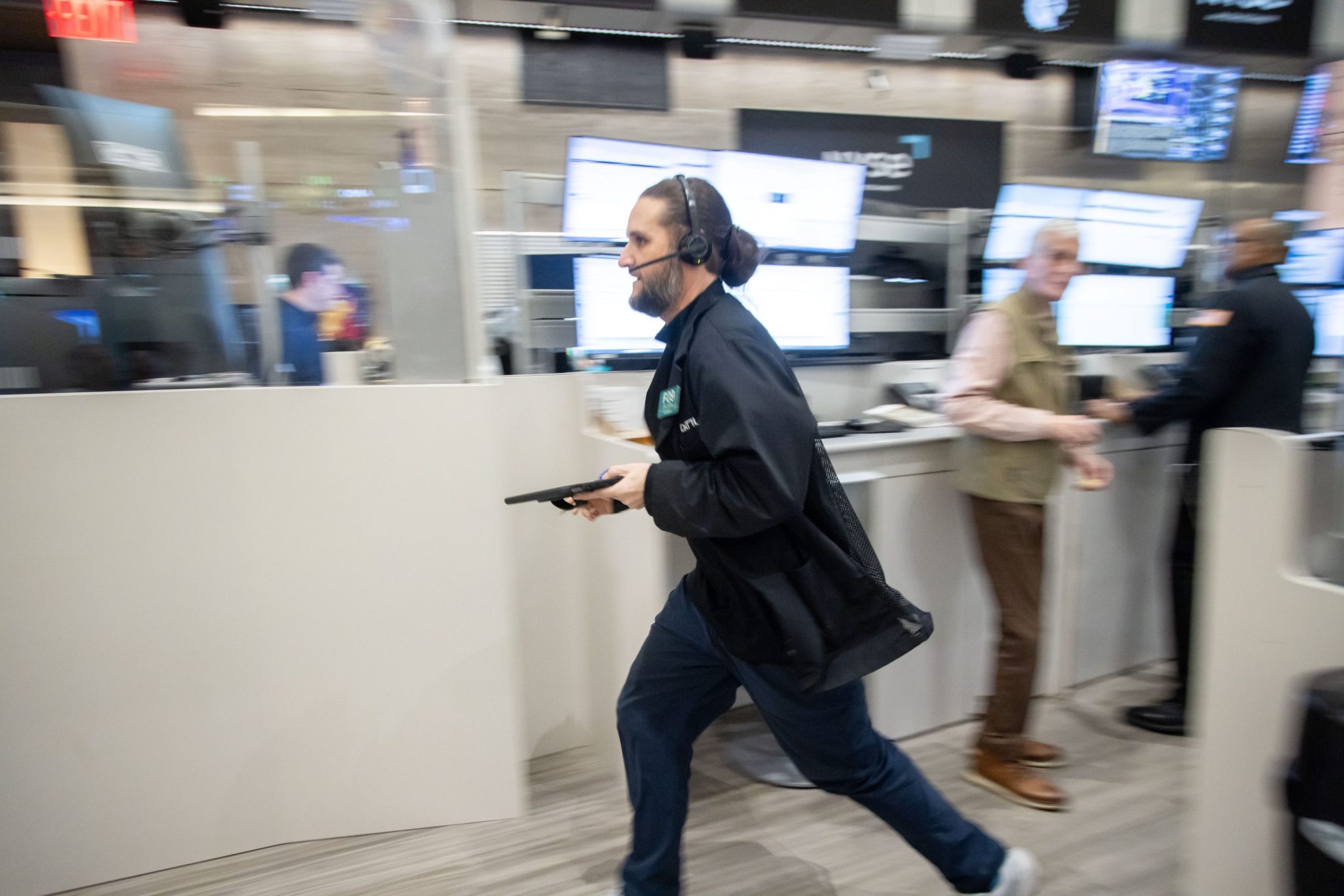 Stocks jump at end of roller-coaster week while de-dollarization trade ...