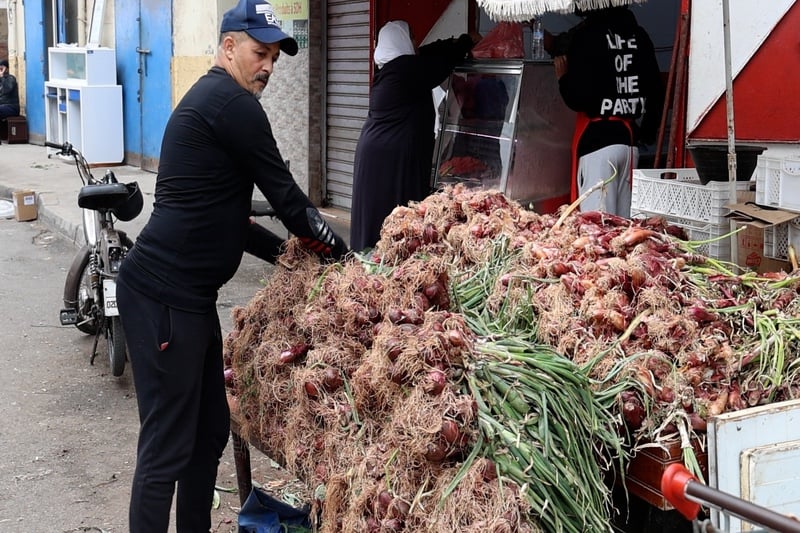 L'oignon à 13 dhs, les commerçants pointent les intermédiaires