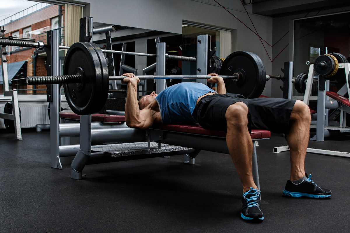 This Powerlifter Benches 1,400 Pounds. He Says This One Tip Changed ...