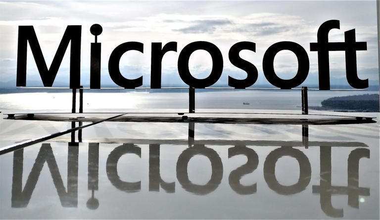 No escape: Microsoft flatlines Office Online Server — it's now ...