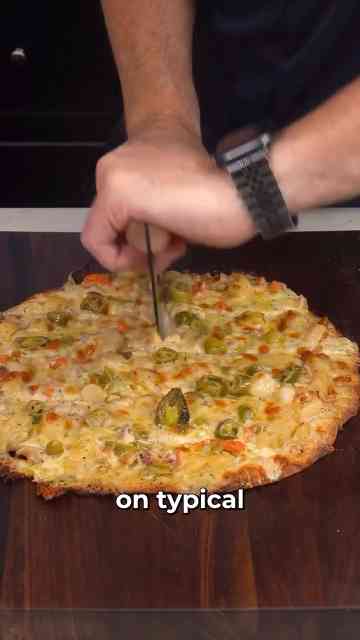 Tavern Style Clam Chowder Pizza 🍕