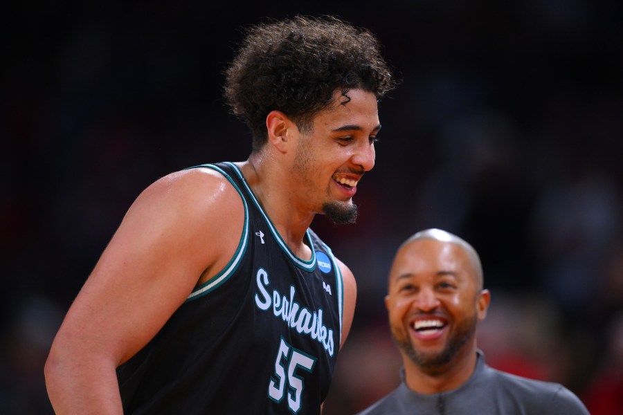 Hodge announces signing of Harlan Obioha