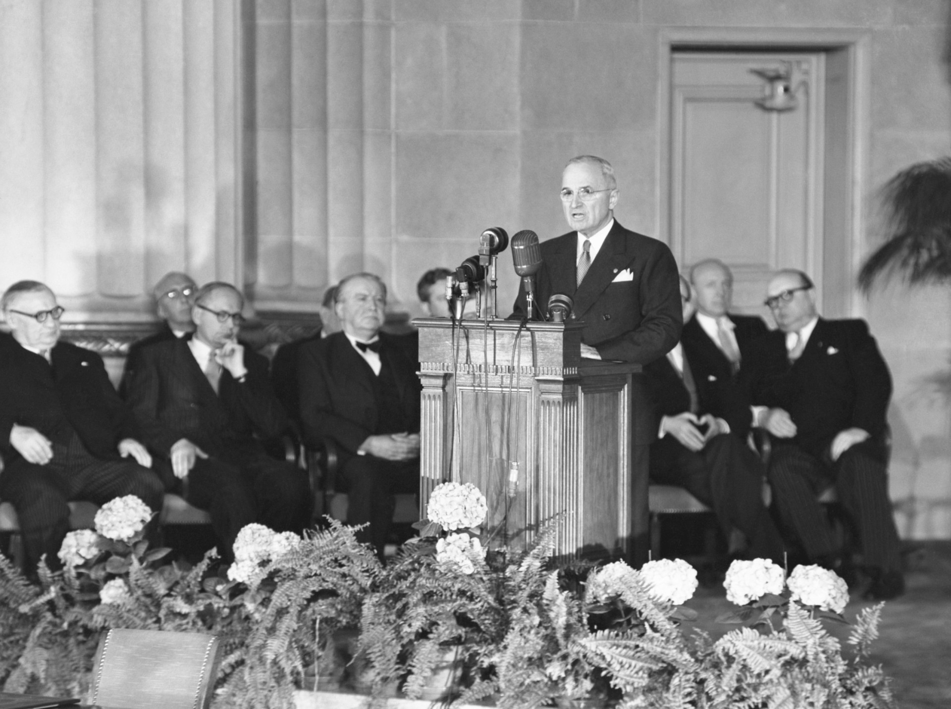 Putin threatens to erase Europe from map if it starts war with Russia