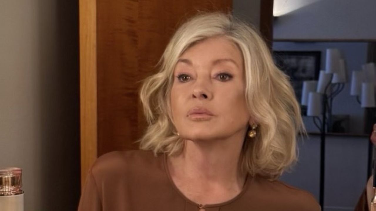 Aos 83 anos, Martha Stewart surpreende fãs com foto charmosa